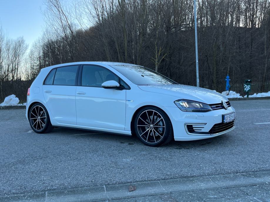 VW Golf 7 GTE DSG, 2015 god.