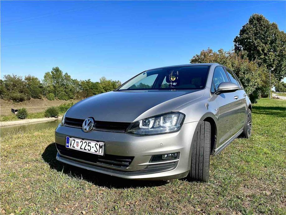 VW Golf 7 Hatchback. ****IZNIMNA PRILIKA***, 2012 god.