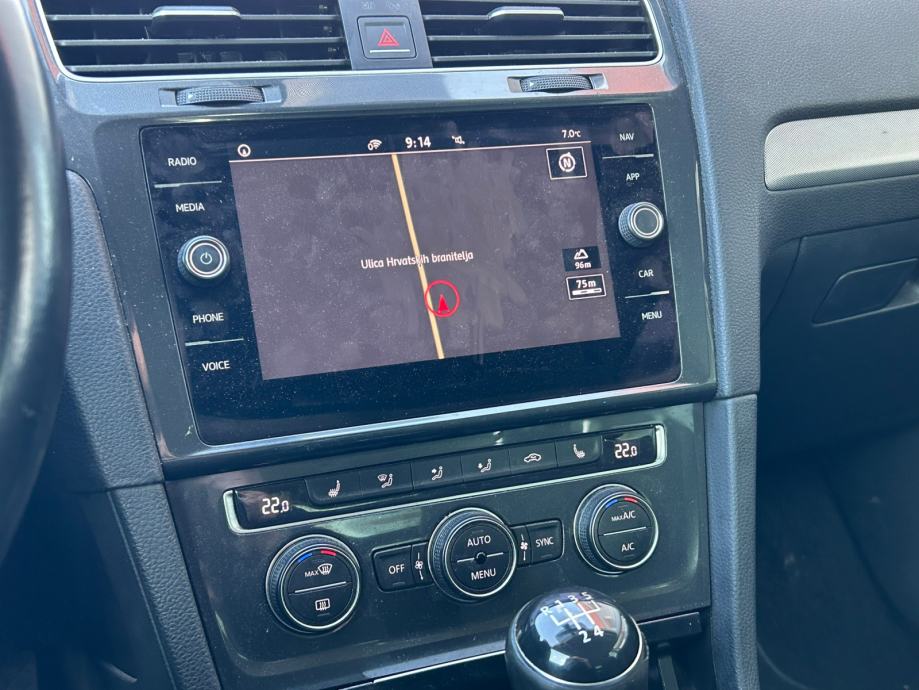 VW Golf 7 KARAVAN( VARIANT ) 1,6 TDI BMT (136182km)*TESTNA VOŽNJA(SB ...