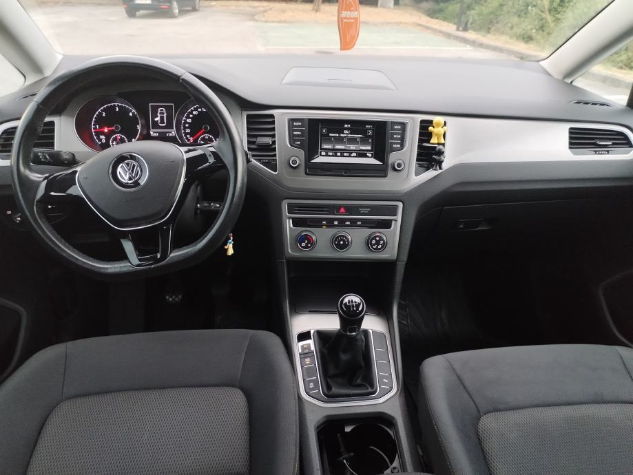 VW Golf 7 Sportsvan 1.6 tdi, 2016 god.
