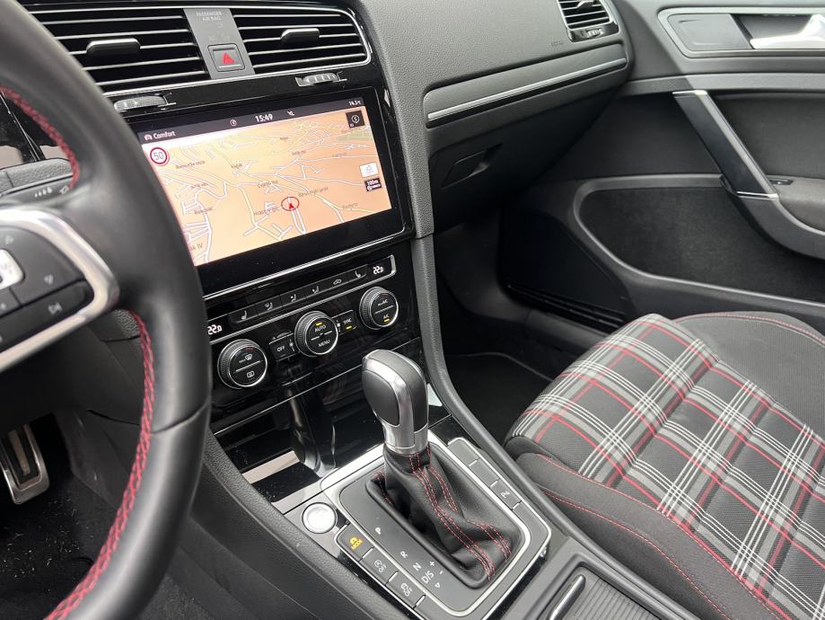 VW Golf 7.5 2,0 GTI DSG *LED MATRIX, PANORAMA, VIRTUAL, NAVI PRO, DCC ...