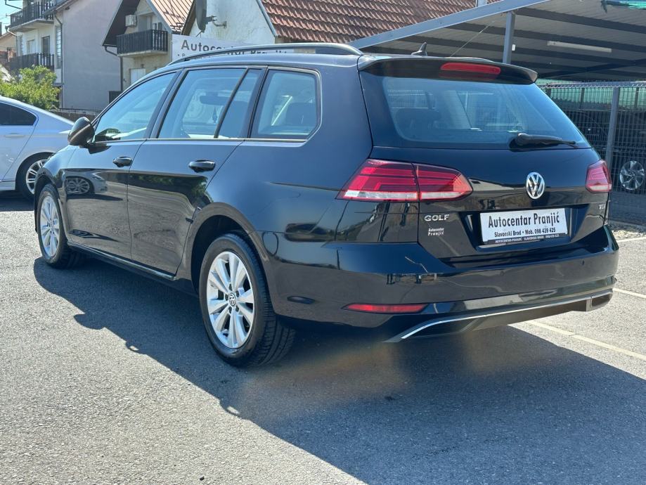 VW Golf 7.5 Variant 1,6 TDI BMT virtual cocpit,kamera,navi,registriran ...