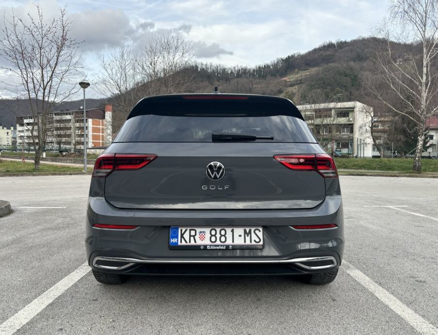 VW Golf 8 ACTIVE 2.0 TDI DSG 2022, 2022 god.