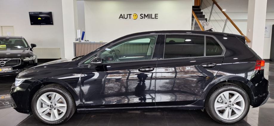 VW Golf 8 2,0 TDI, VIRTUAL, PDC, AMBIENT LIGHT, PDV, LEASING, JAMSTVO ...