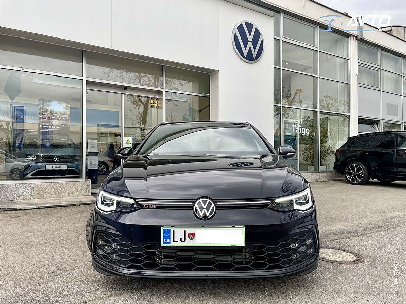 VW Golf 8 GTI 2,0 TSI automatik 2023 TOP CIJENA - DCC, BLACK STYLE ...
