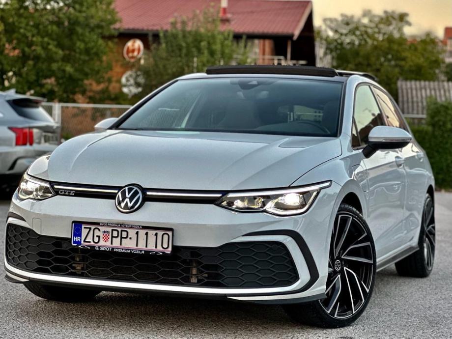 VW Golf 8 GTE 245 ks! Top stanje! Registriran godinu dana!, 2020 god.