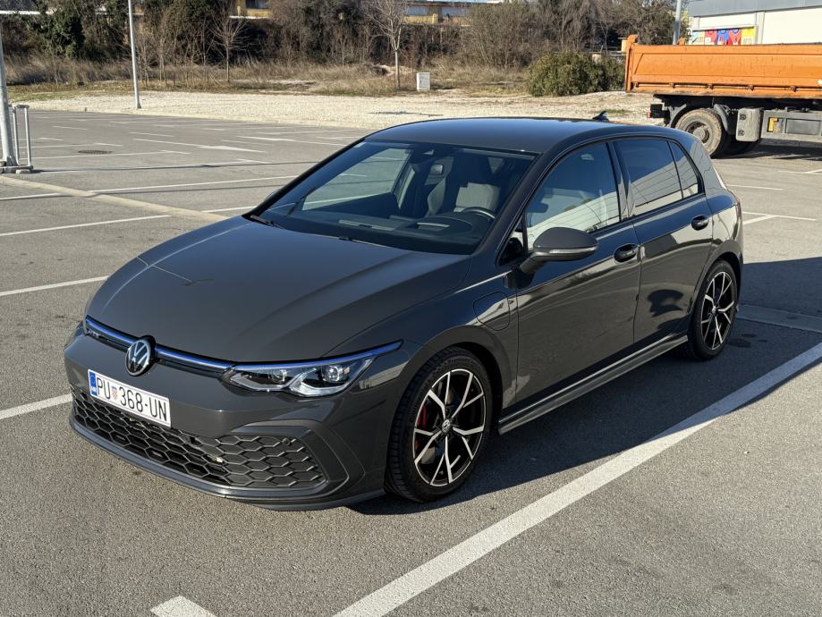 VW Golf 8 GTE - 245KS - DSG - IQ.Light - Head up - Kamera, 2021 god.