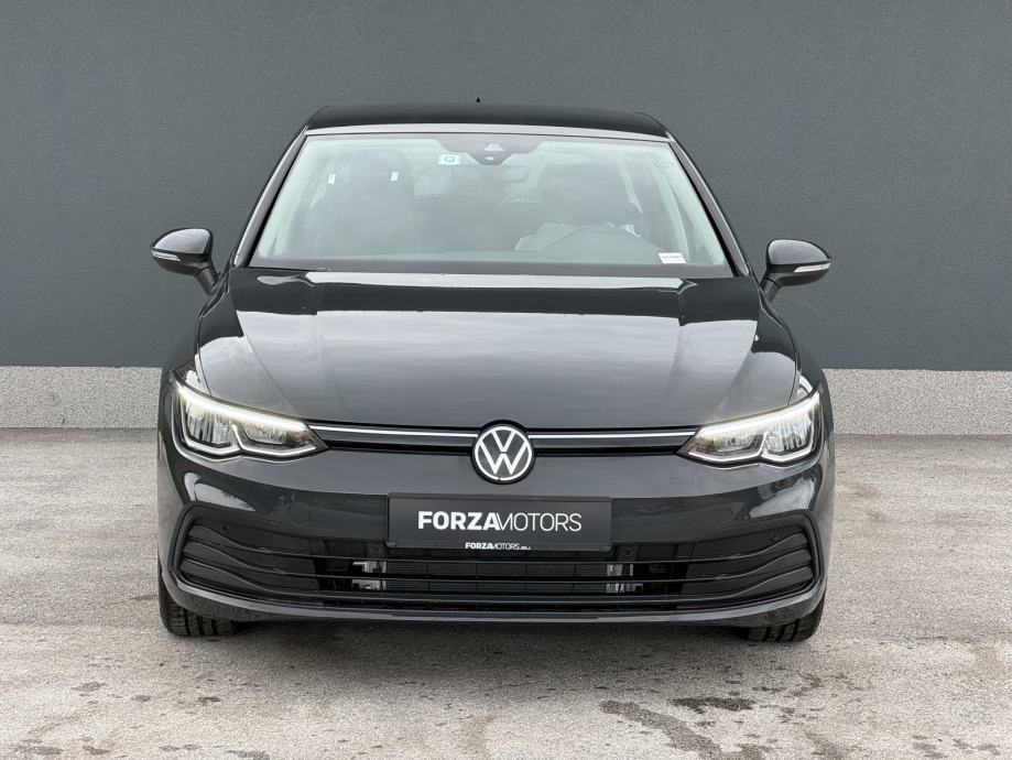 VW GOLF 8 LIFE 2,0 TDI, DSG, NOVO VOZILO, 2023 god.