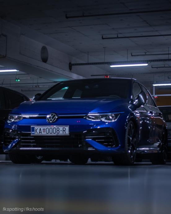 VW Golf 8 R Performance, 2022 god.