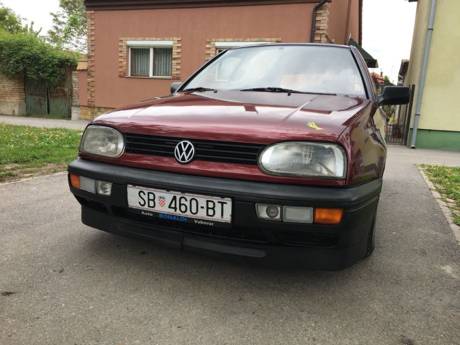 VW Golf III 1.9 DIESEL, U ODLICNOM STANJU, 1993 god.