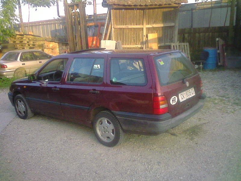 VW Golf III Variant 1.8 CL,5 VRATA KARAVAN, 1994 god.