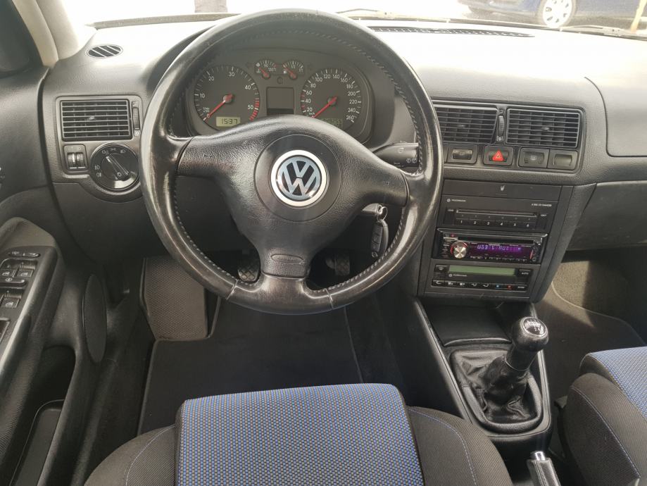 VW Golf IV 1,9 TDI *Highline* 96 kW 6 brzina Top stanje, 2002 god.