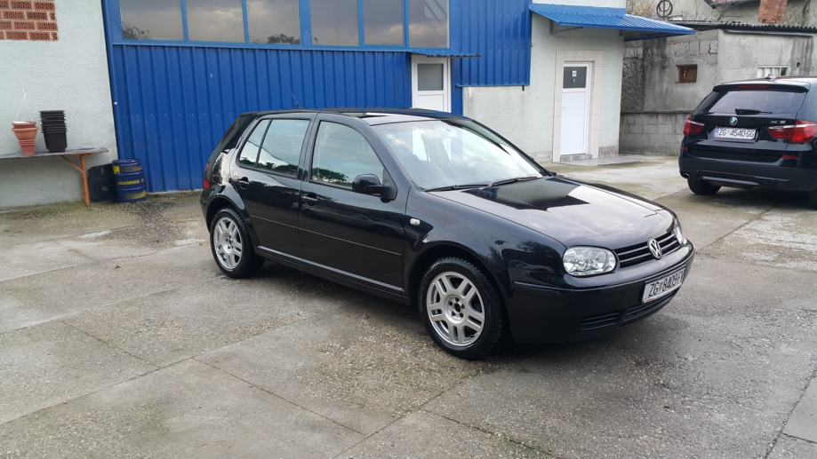 VW Golf IV 1,9 TDI TOP STANJE SERVISNA KNJIGA, 2003 god.