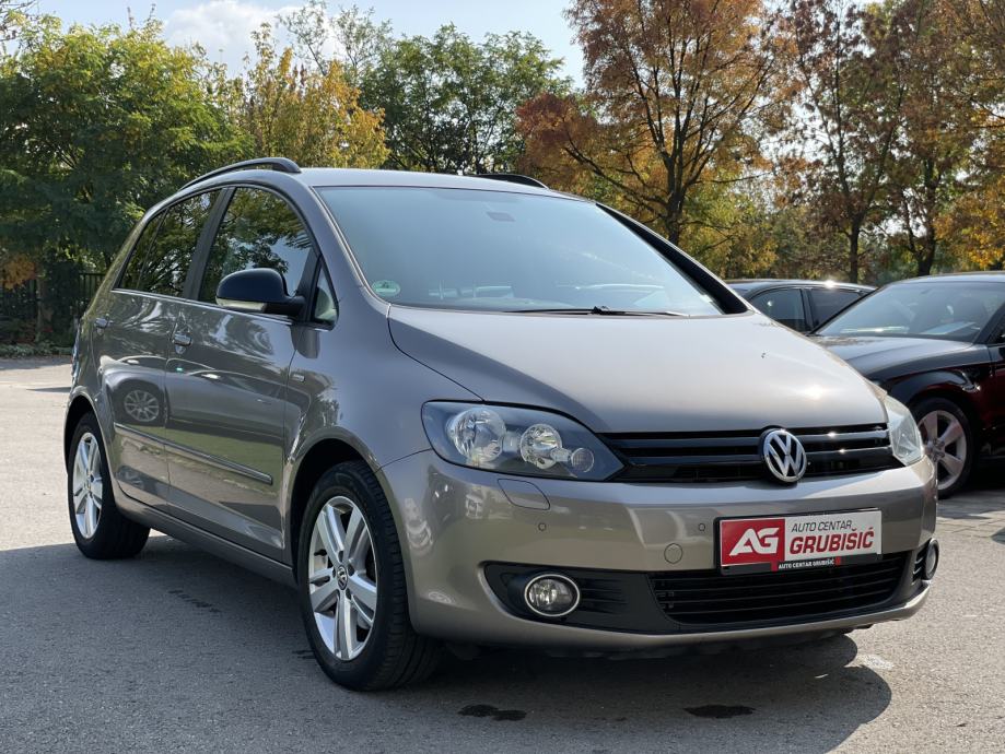 VW Golf Plus 1,6 TDI MATCH *1.vlasnik* *Veliki servis* *Top stanje ...