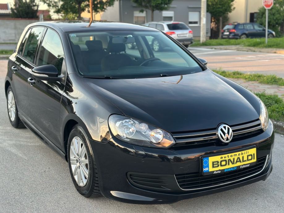 VW GOLF VI 1.6 TDI R - LINE BLUEMOTION 2012 GOD, 2012 god.