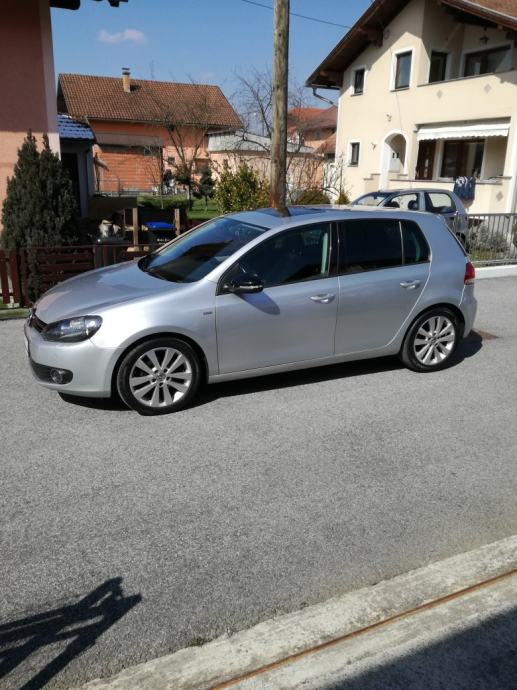 VW Golf VI, MATCH 1,6 TDI, 116000 km, full, set zimskih guma s felgama ...