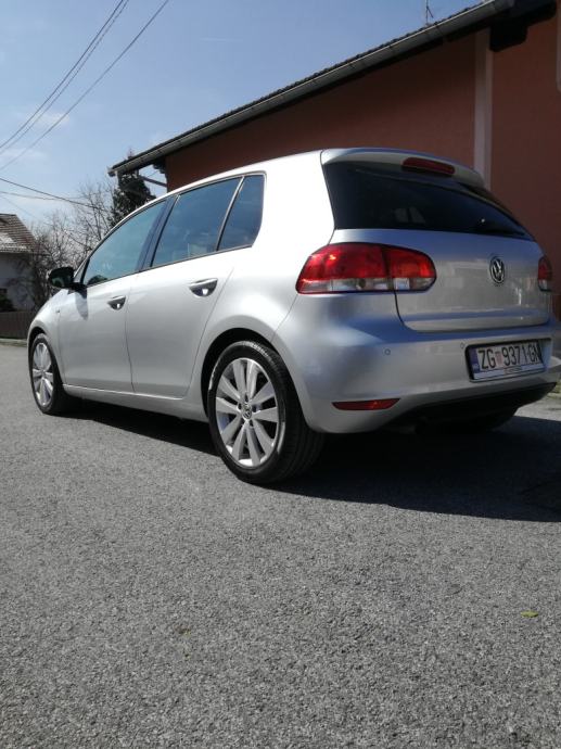 VW Golf VI, MATCH 1,6 TDI, 116000 km, full, set zimskih guma s felgama ...