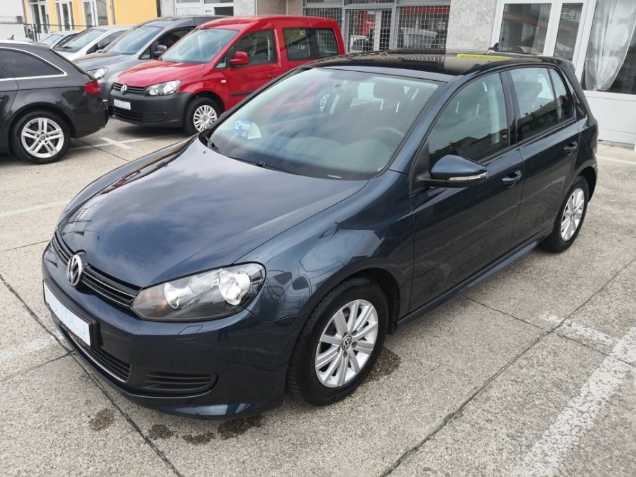 VW GOLF VI 1.6TDI *BLUEMOTION* ** IZUZETNO SAČUVAN **, 2011 god.