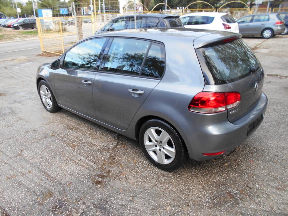 VW Golf VI 2,0 TDI,BLUEMOTION-CONFORTLINE,LED,2XPDC,ALU 16,81KW,SERVIS ...