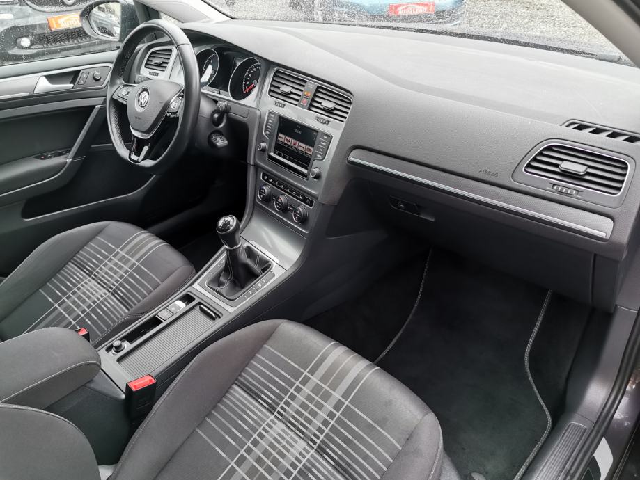 VW Golf VII 1,6 TDI BMT R-line mod 2016, 2015 god.