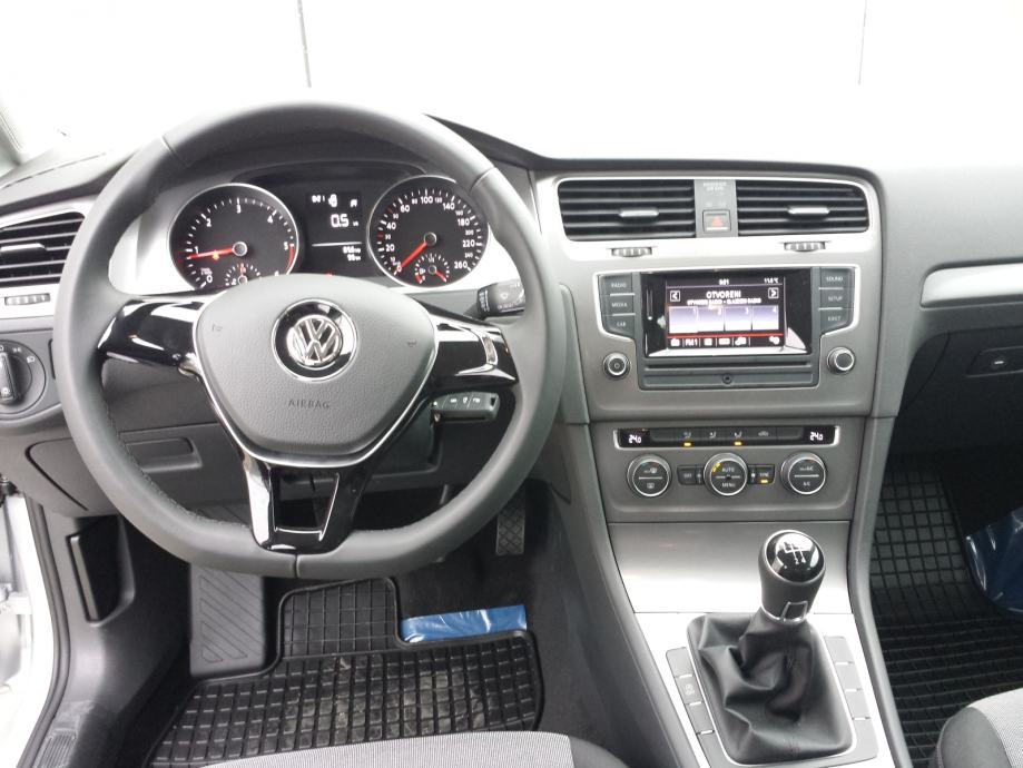 VW Golf VII 1,6 TDI BMT Rabbit - Tvorničko jamstvo, 2016 god.