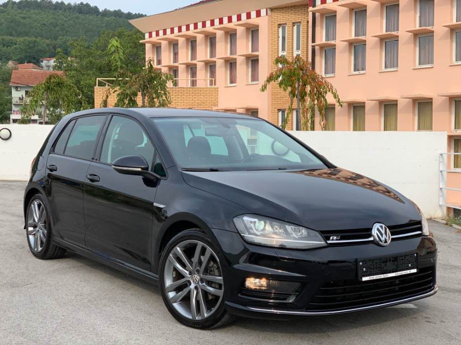 VW Golf VII 7 —2,0 TDI BMT R LINE— XENON- PARK PILOT-LED- TOP STANJE ...