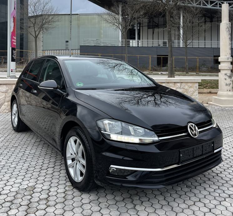 VW GOLF VII - FACELIFT __ LED , NAVI , ACC , ALU — 72TKM —, 2017 god.