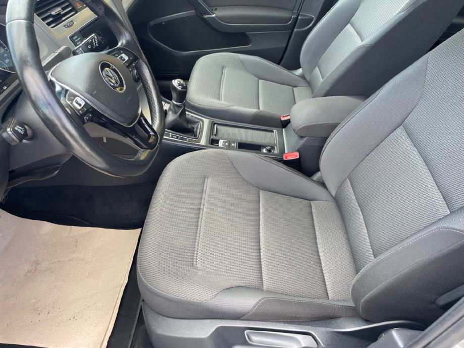 VW Golf VII Karavan 1.6 TDI 81kw - 5 godina garancije!, 2016 god.