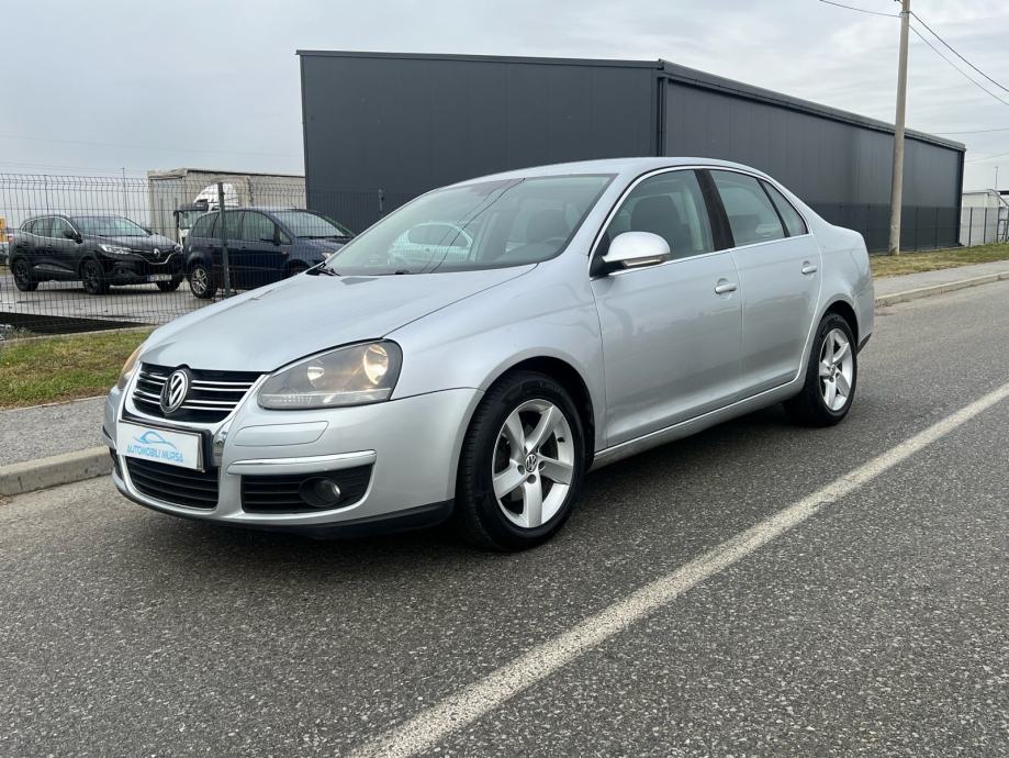 VW JETTA 2,0 TDI DSG * automatic * kamera * tempomat*navig* eu.kuka ...
