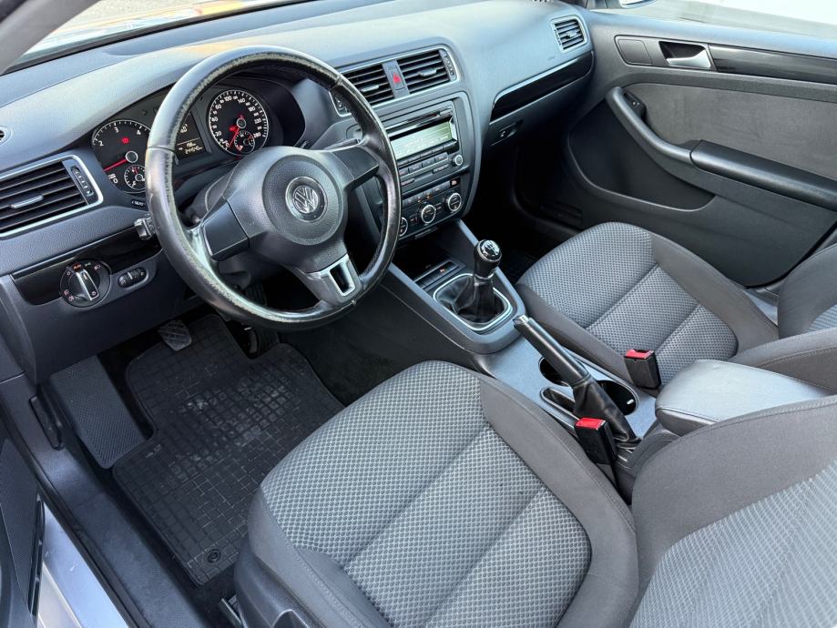 VW Jetta 2,0 TDI Rabbit 13g reg 5/2026 HR auto, na ime kupca prodajem ...