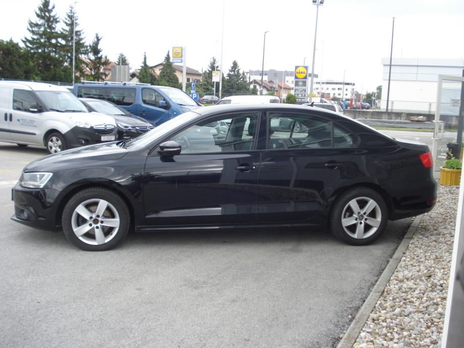 VW Jetta Rabbit 1.6 TDI 77kw - Provjerena rabljena vozila!, 2014 god.