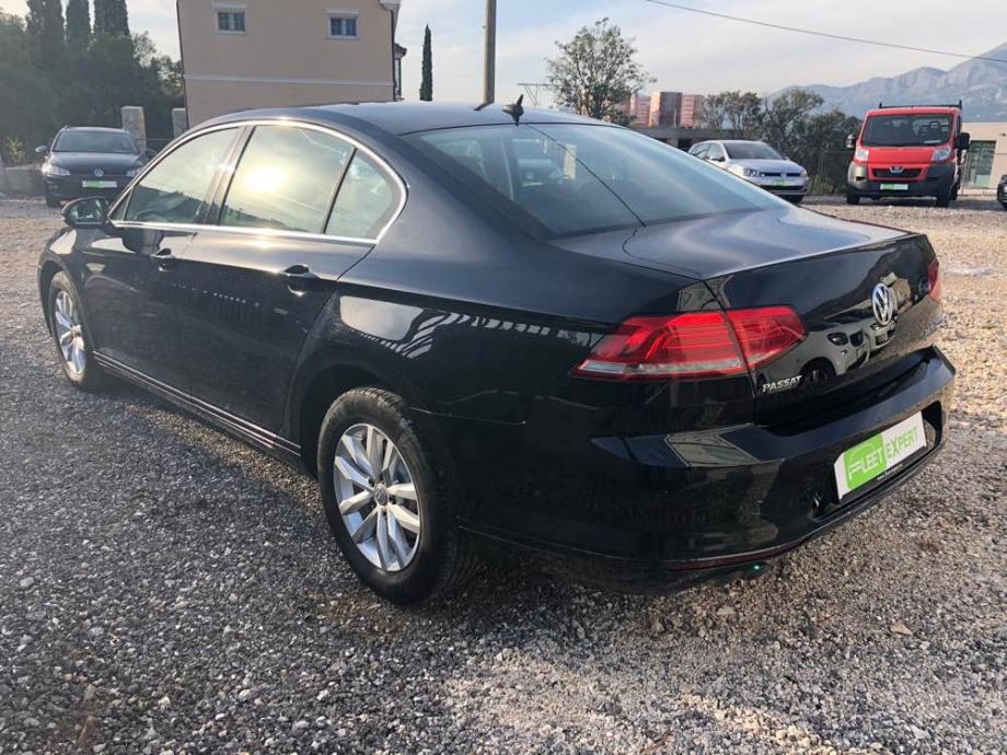 VW PASSAT 2.0 TDI COMFORTLINE, NAVI, KEYLESS, MF VOLAN, PDC, 2015 god.
