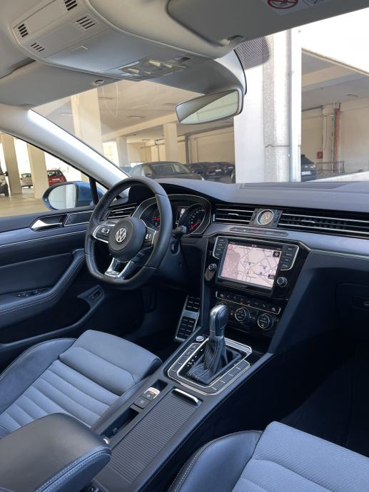 VW PASSAT 2.0 TDI_DSG - HIGHLINE_ R Line - MATRIX LIGHT, ACC , KEYLESS ...