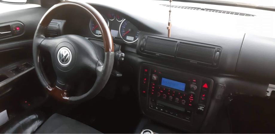 VW PASSAT 2,8 V6 4MOTION 4X4 HIGHLINE, 2003 god.