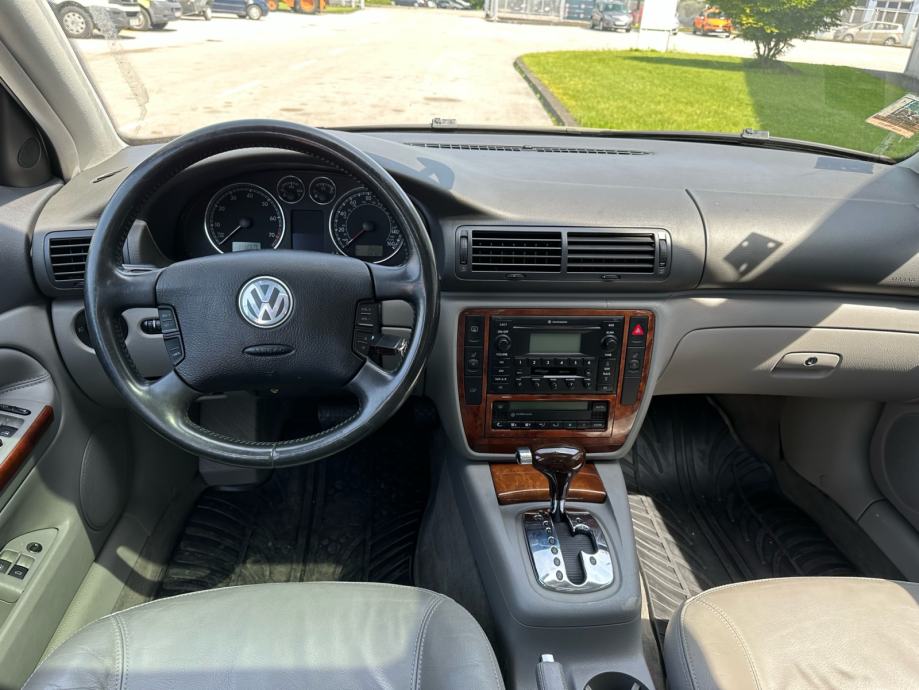 VW Passat 2,8 V6 GLX automatik SAMO 52.000km, 2005 god.