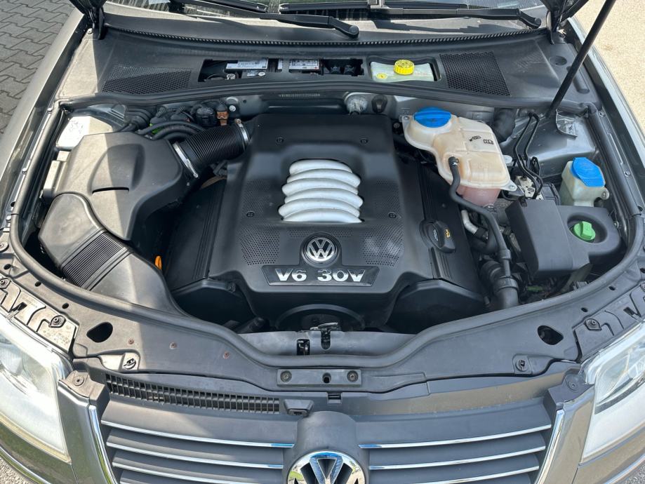 VW Passat 2,8 V6 GLX automatik SAMO 52.000km, 2005 god.