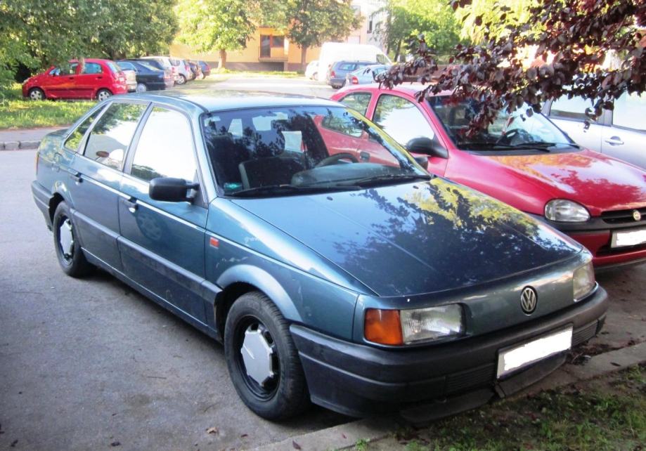VW Passat CL, 1990 god.