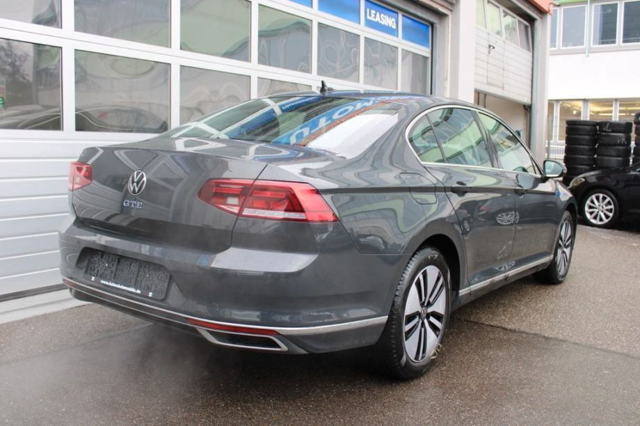 VW Passat GTE, 2020 god.