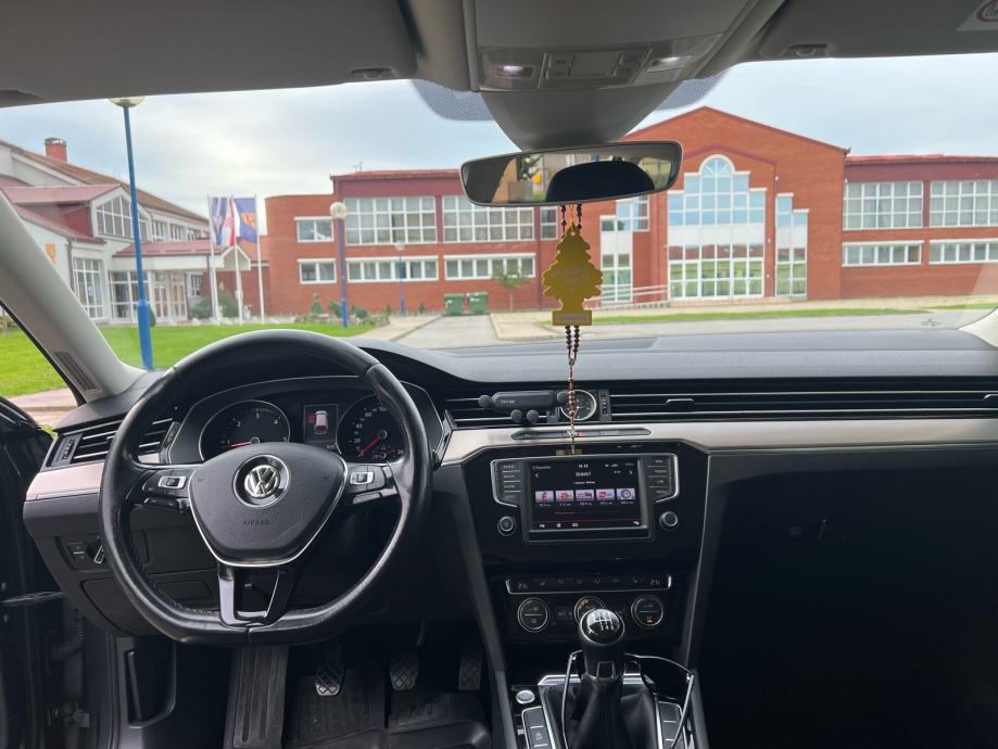 VW Passat Variant 2,0 TDI BMT higline, 2015 god.