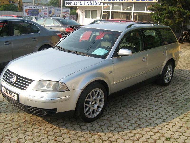 VW Passat Variant 4,0 W8 automatik, 2002 god.