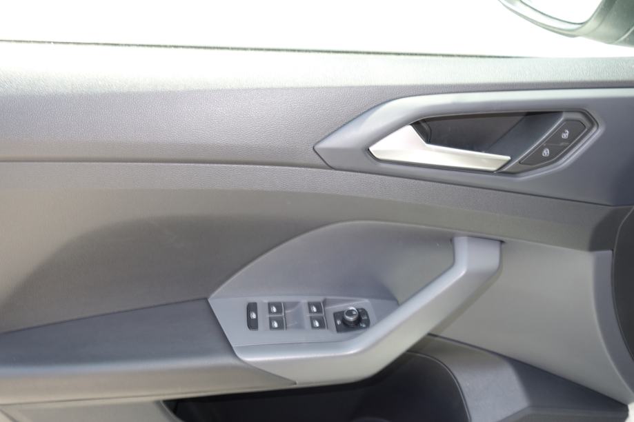 VW T-Cross 1,0 TSI *1st Edition *Navi*LED*Blind Spot *Digital Cockpit ...