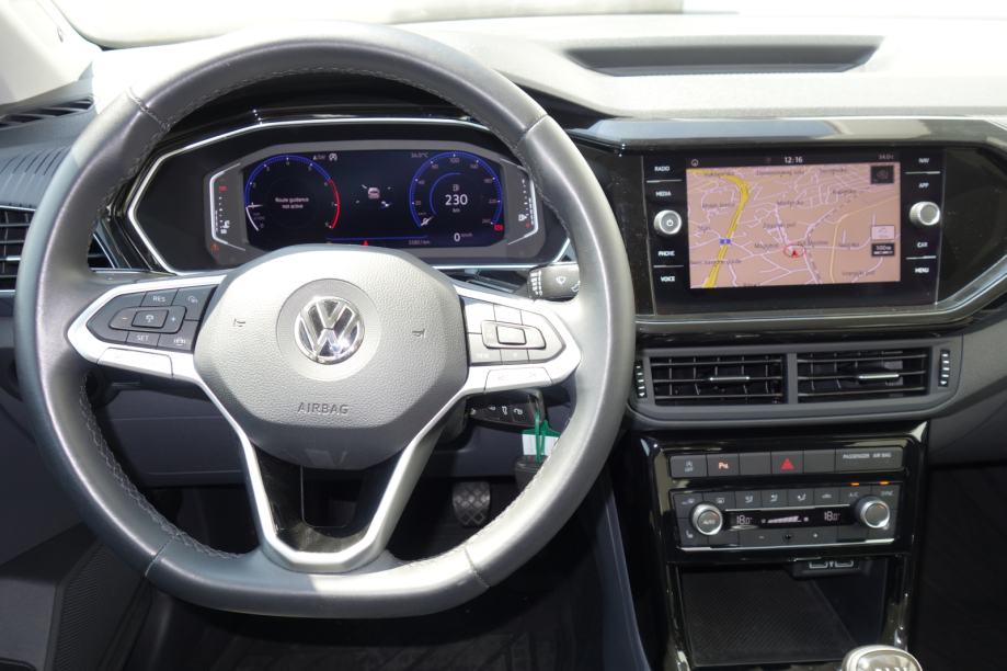 VW T-Cross 1,0 TSI *1st Edition *Navi*LED*Blind Spot *Digital Cockpit ...