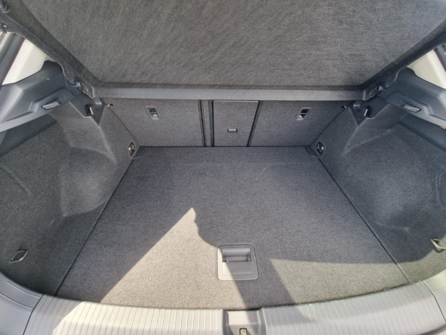 VW T-Roc 1,5 TSI STYLE *62000km* IQ LIGHT*VIRTUAL*KEYLESS*, 2022 god.