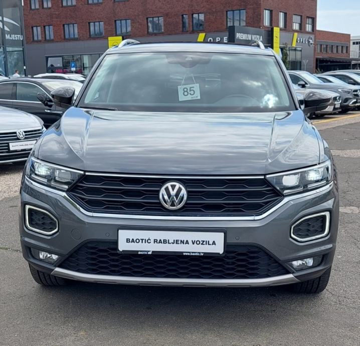 VW T-Roc 1,6 TDI UNITED ALU NAVI KAMERA FULL LED *GARANC*, 2019 god.