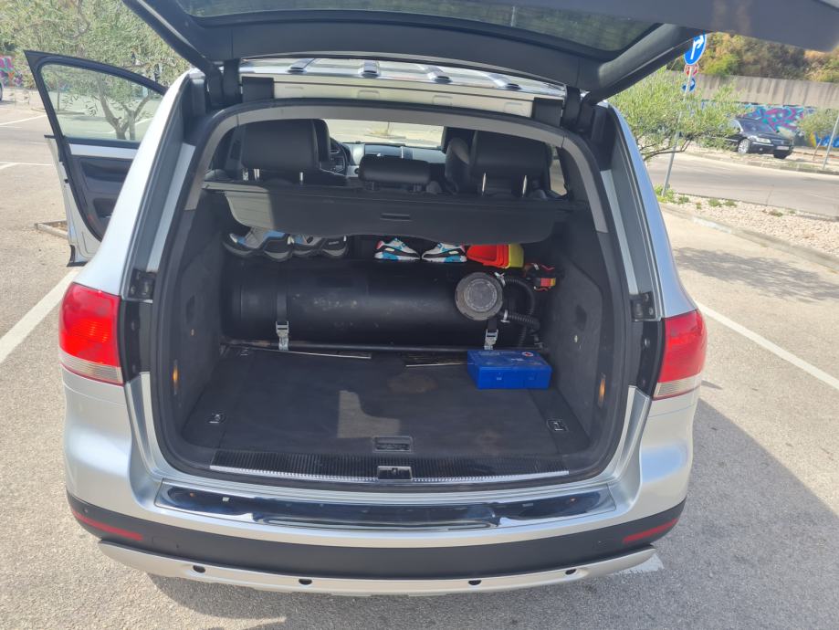 VW Touareg 3,2 V6 LPG, 2004 god.