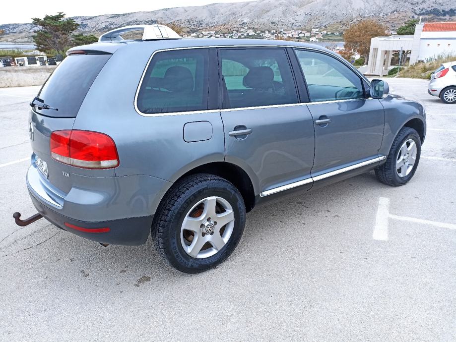 VW Touareg R5 TDI vrijedi pogledati Servisiran, Vl. Reg. Računi ...