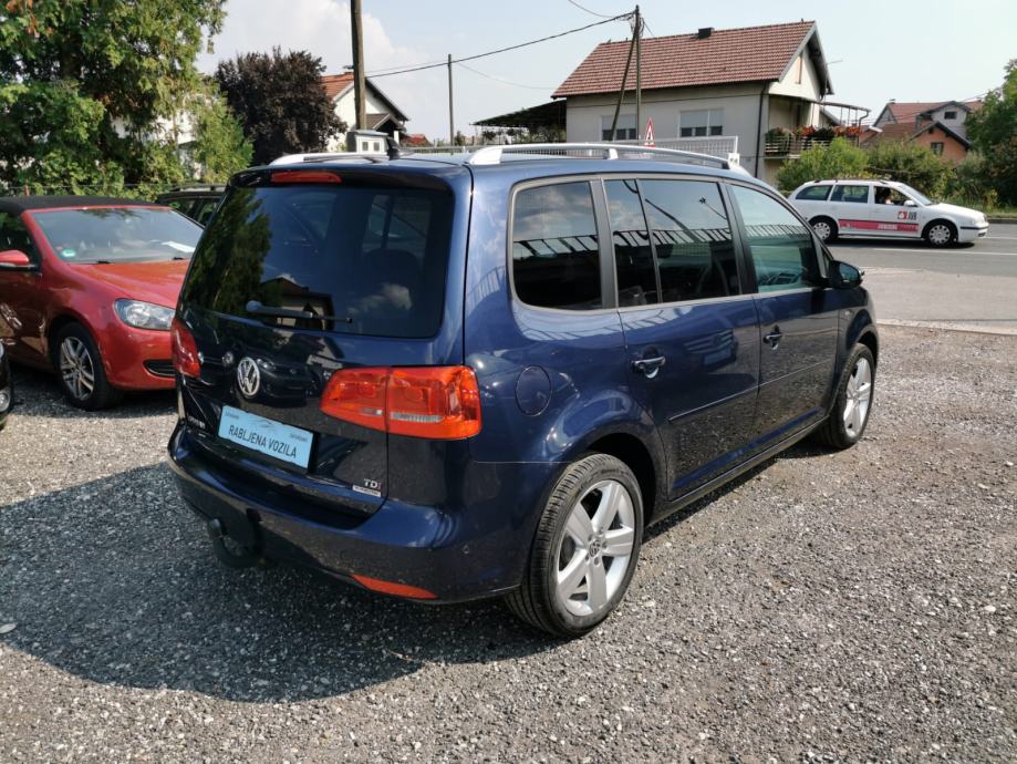 VW Touran LIFE1,6 TDI Panorama,kamera,Navigacija,Tempomat.Odličan ...