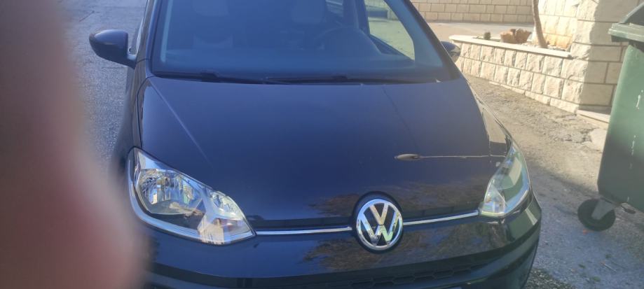 VW Up! 1,0 up! 55 kwh. 5 vrata Navigacija. Met crni., 2016 god.