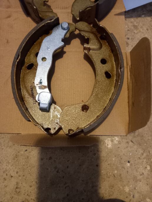 ulje elf 5-40w i pakne za clio 3