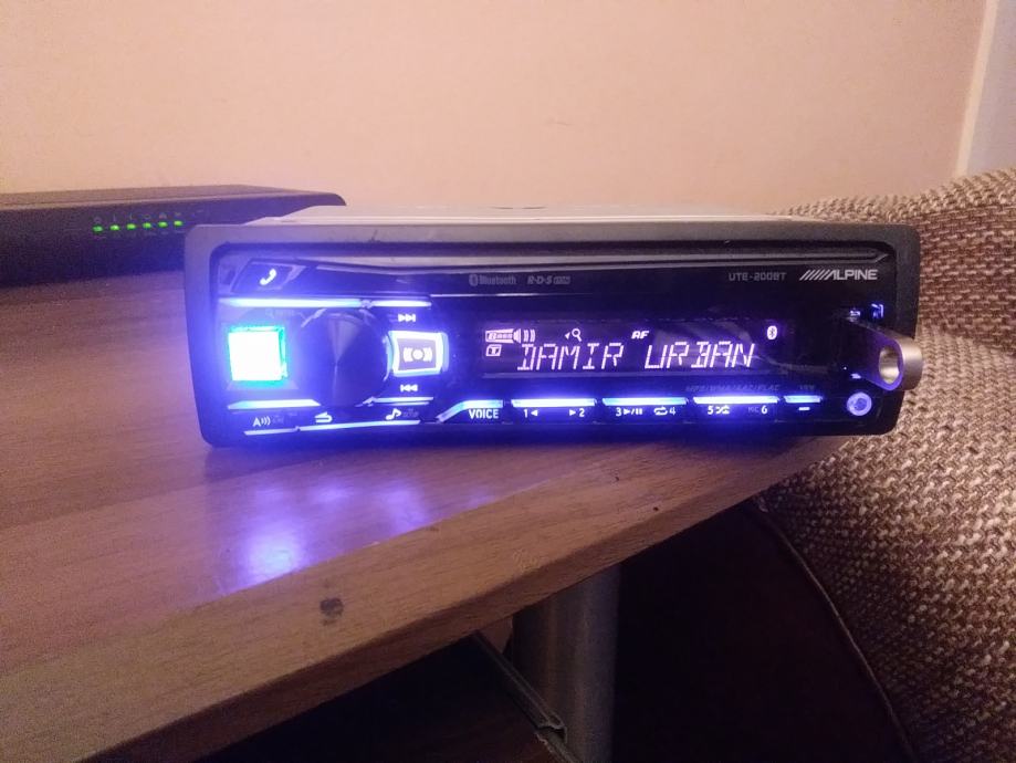 ALPINE autoradio,aux,USB,BLUETOOTH 4x50w NEW MODEL VARIO COLOR